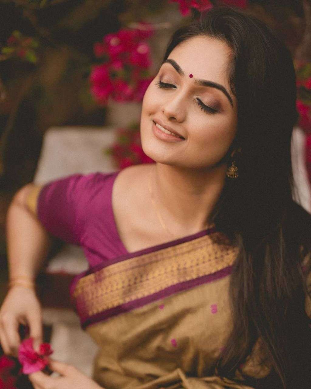 Chikku Color Soft banarasi silk with Party wear saree collection