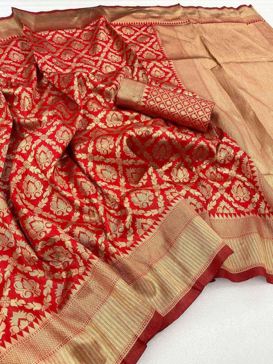 Festival special Red color Soft banarasi silk with weaving design saree ...