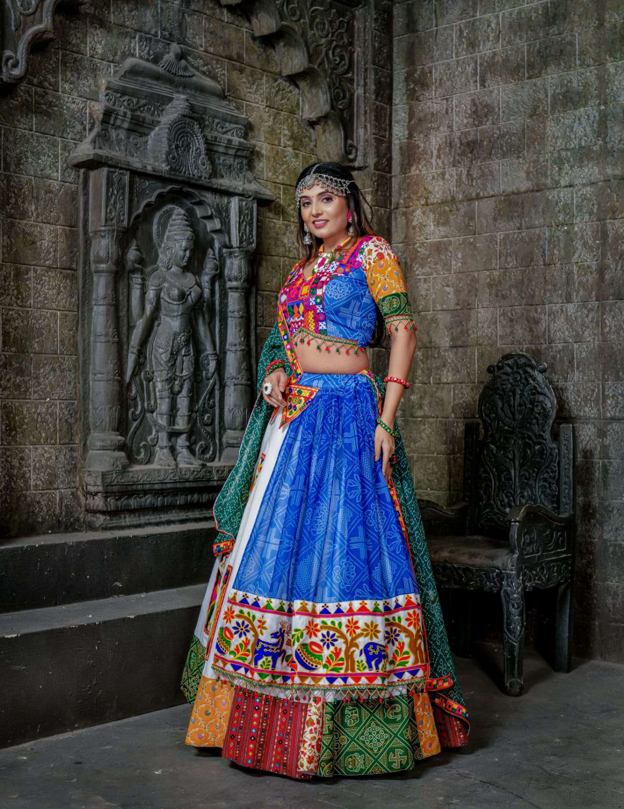 Traditional Look Navratri special Bandhani Printed With Traditional ...