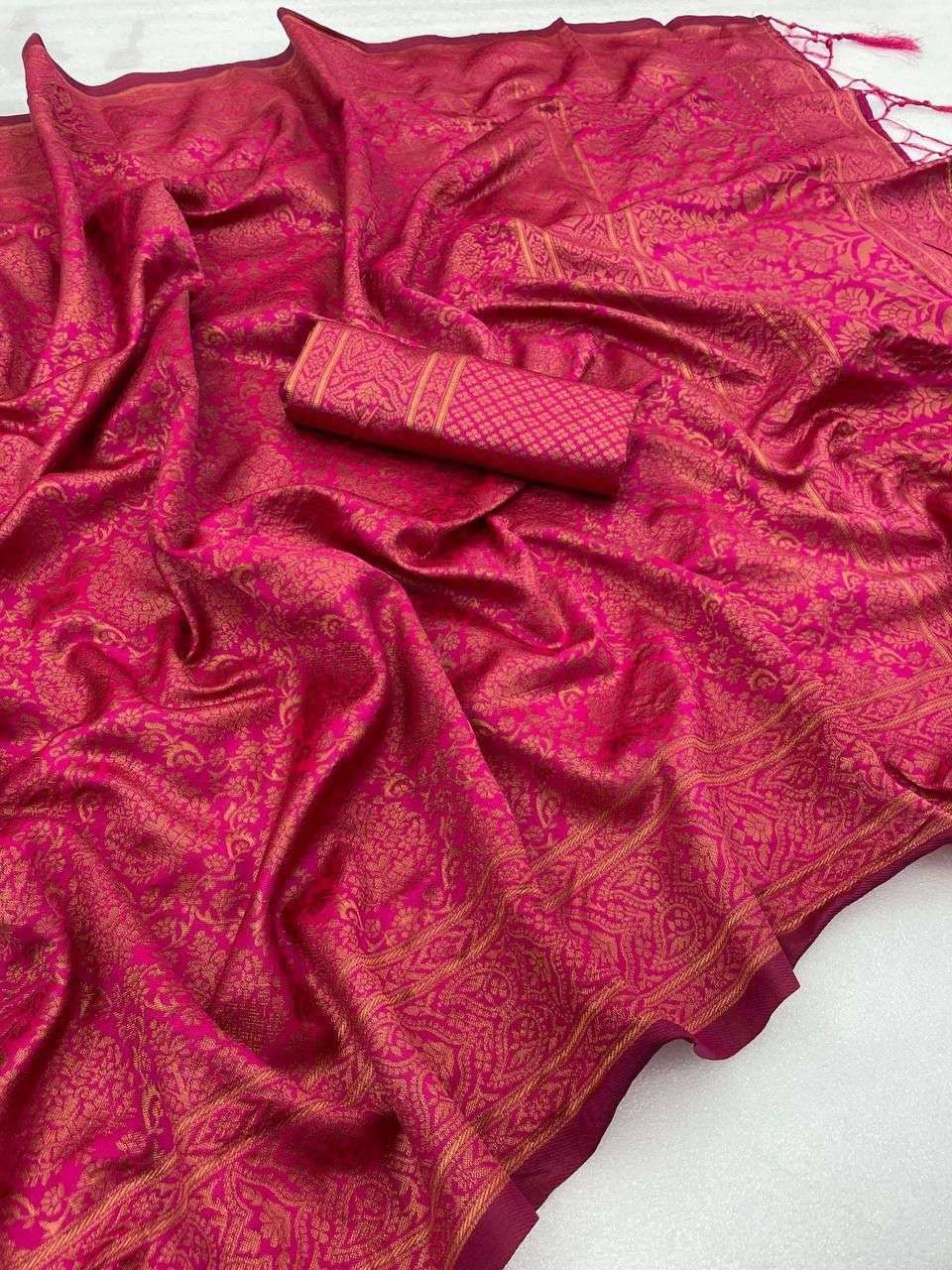 Festival Special Gajari color Soft banarasi silk with fancy Weaving ...