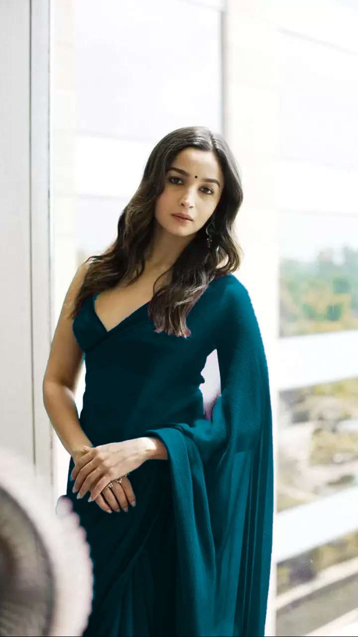 Alia Bhut Style CHiffon with Party Wear look saree collection at best rate