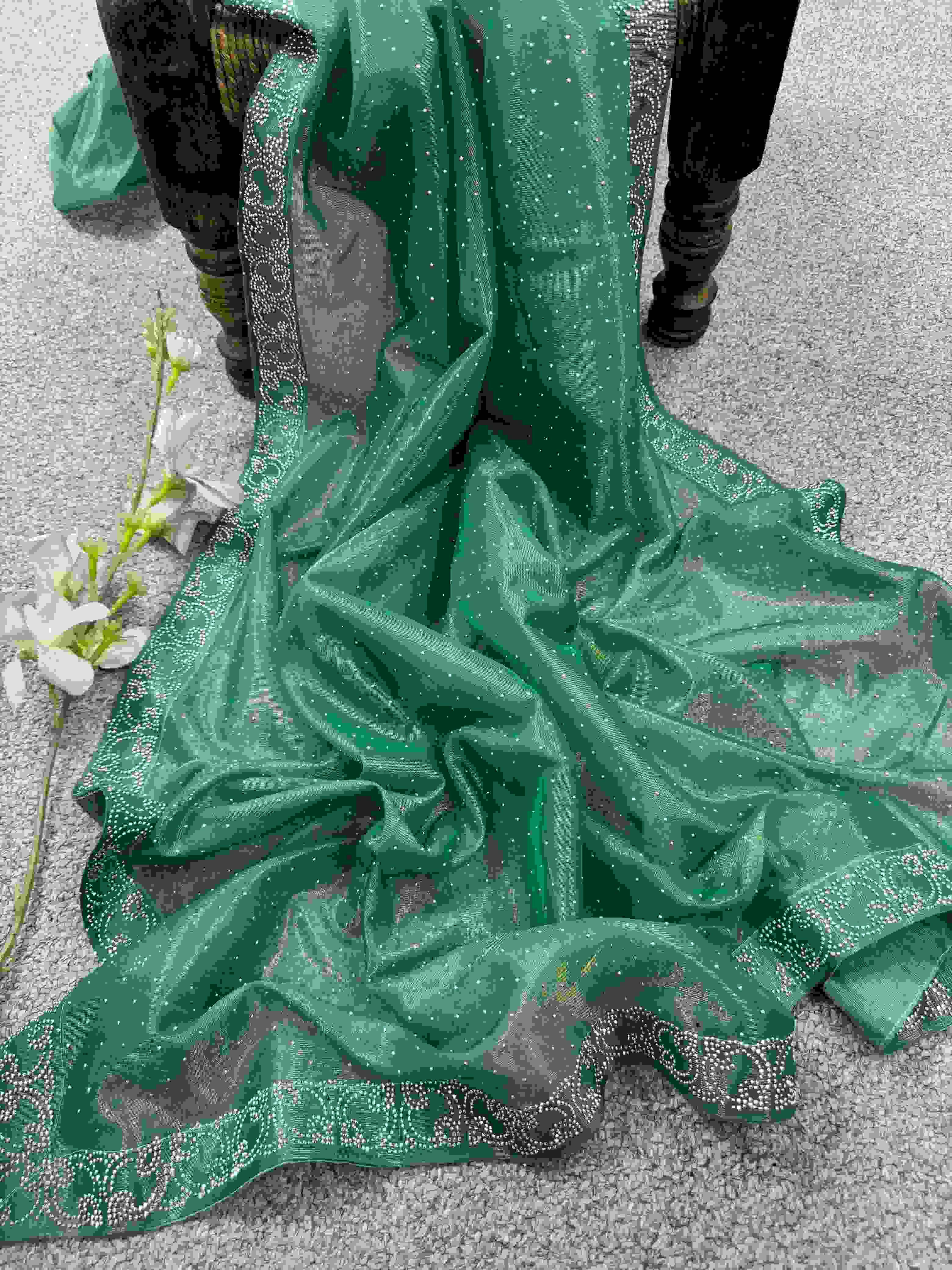 NET WITH SWAROVSKI DIAMOND WORK DESIGNER PARTY WEAR SAREE COLLECTION AT ...