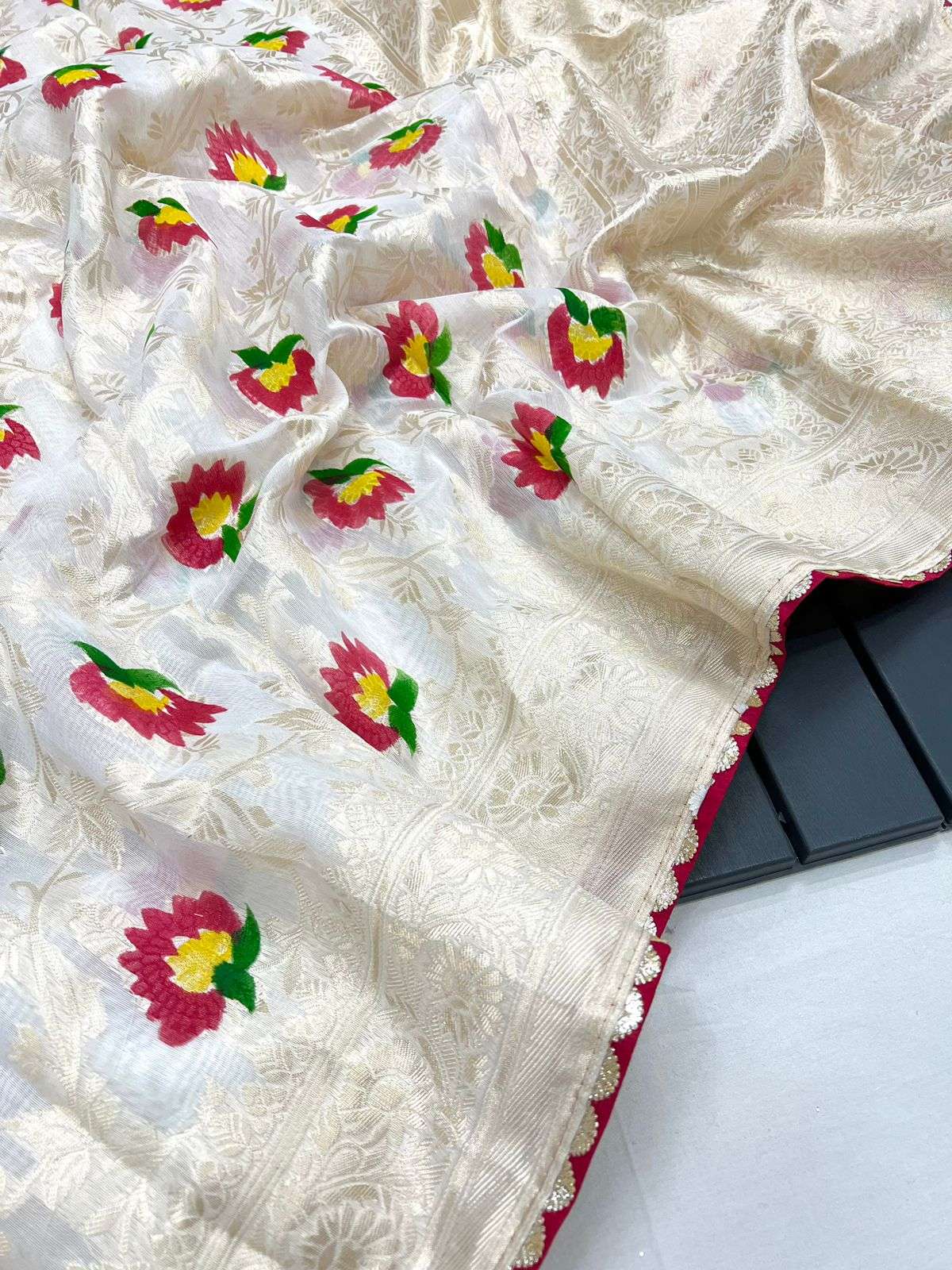 KASHMIRI SILK WITH GOLDER ZARI DESIGN SAREE SUPLLIER IN SURAT