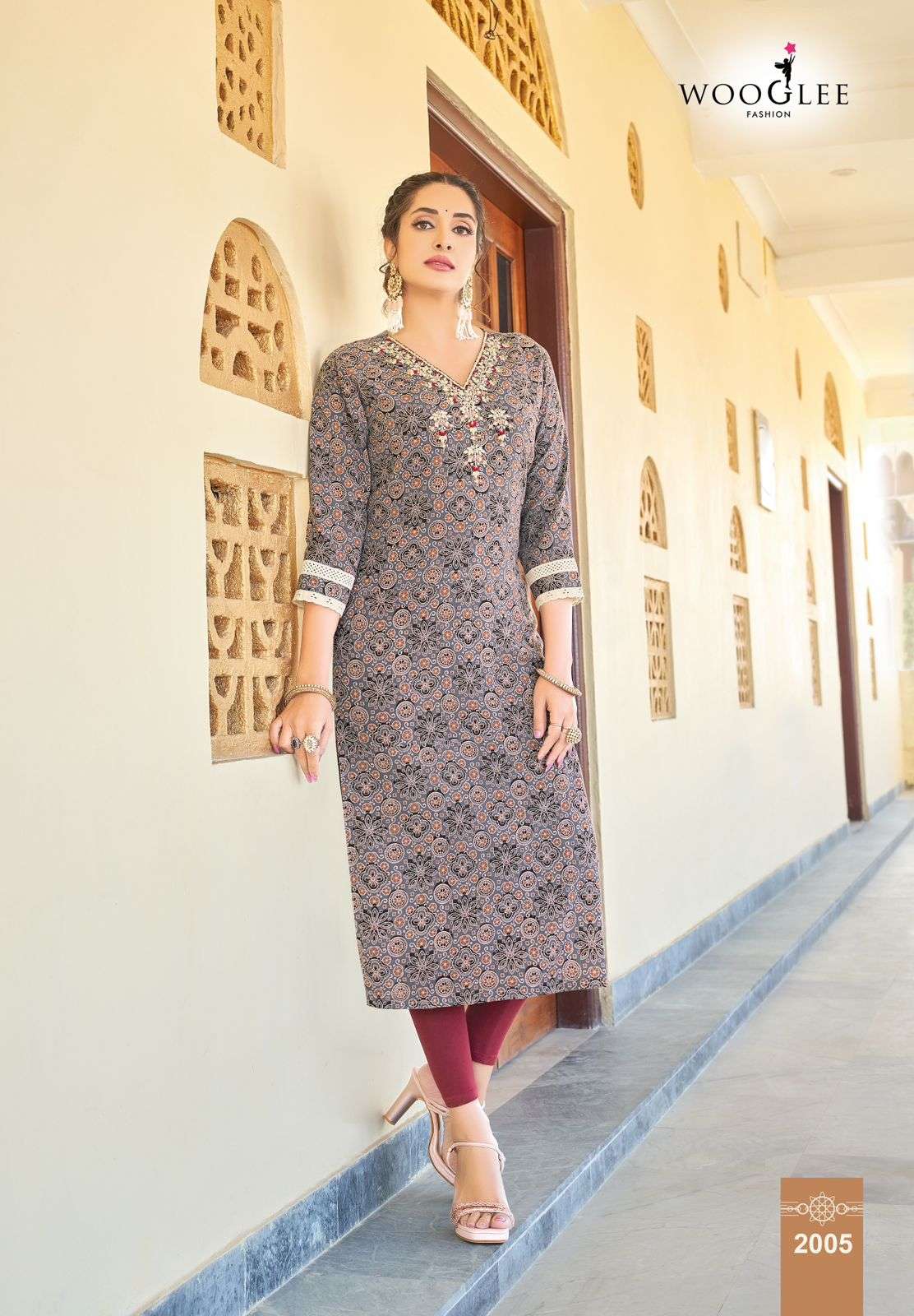 WOOGLEE RUTIKA RAYON WITH SIMPLE LOOK KURTI