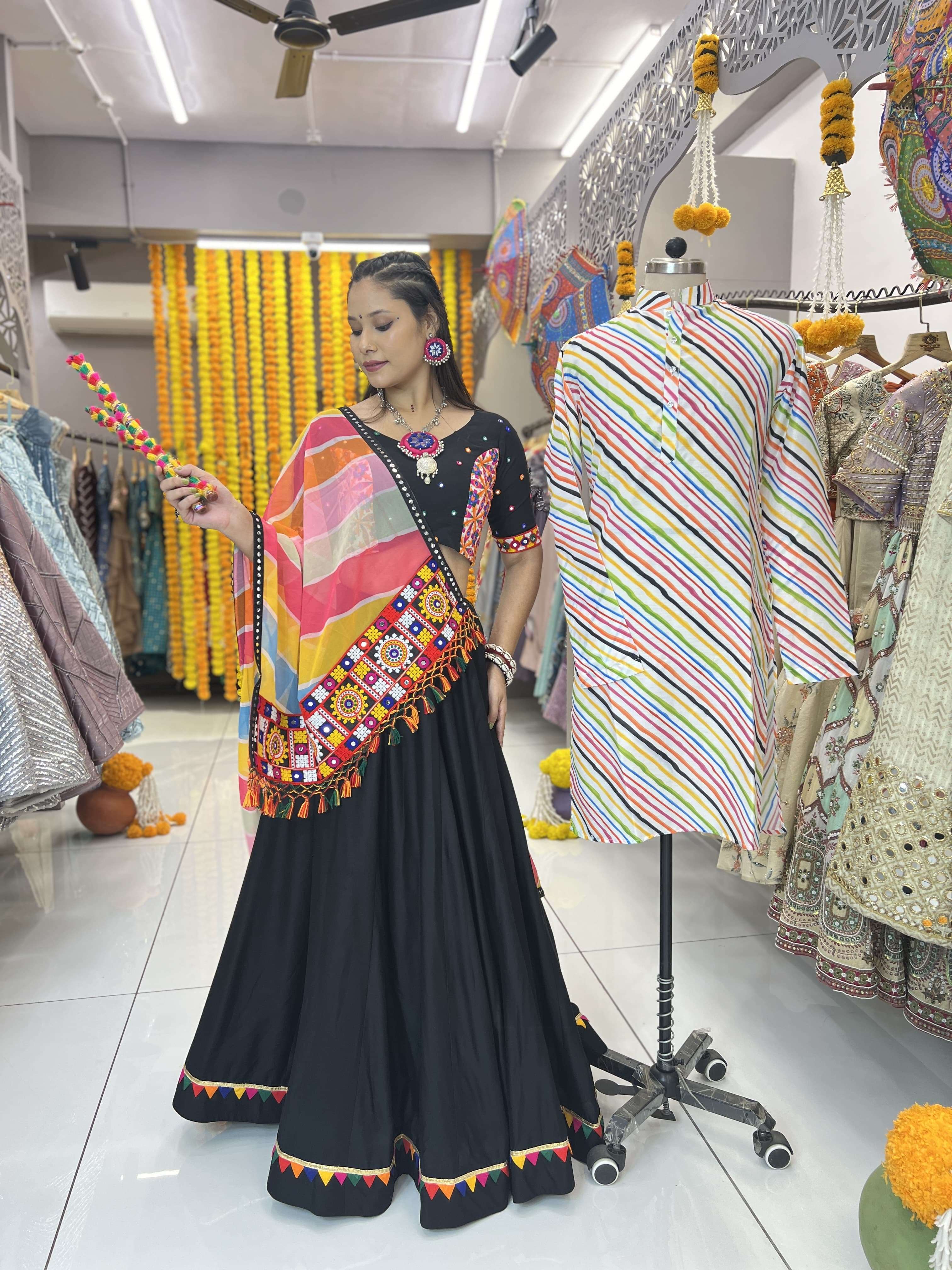 Gamthi Work Pallu BORDER BLACK CLOUR NAVRATRI COUPLE COLLECTION AT BEST ...