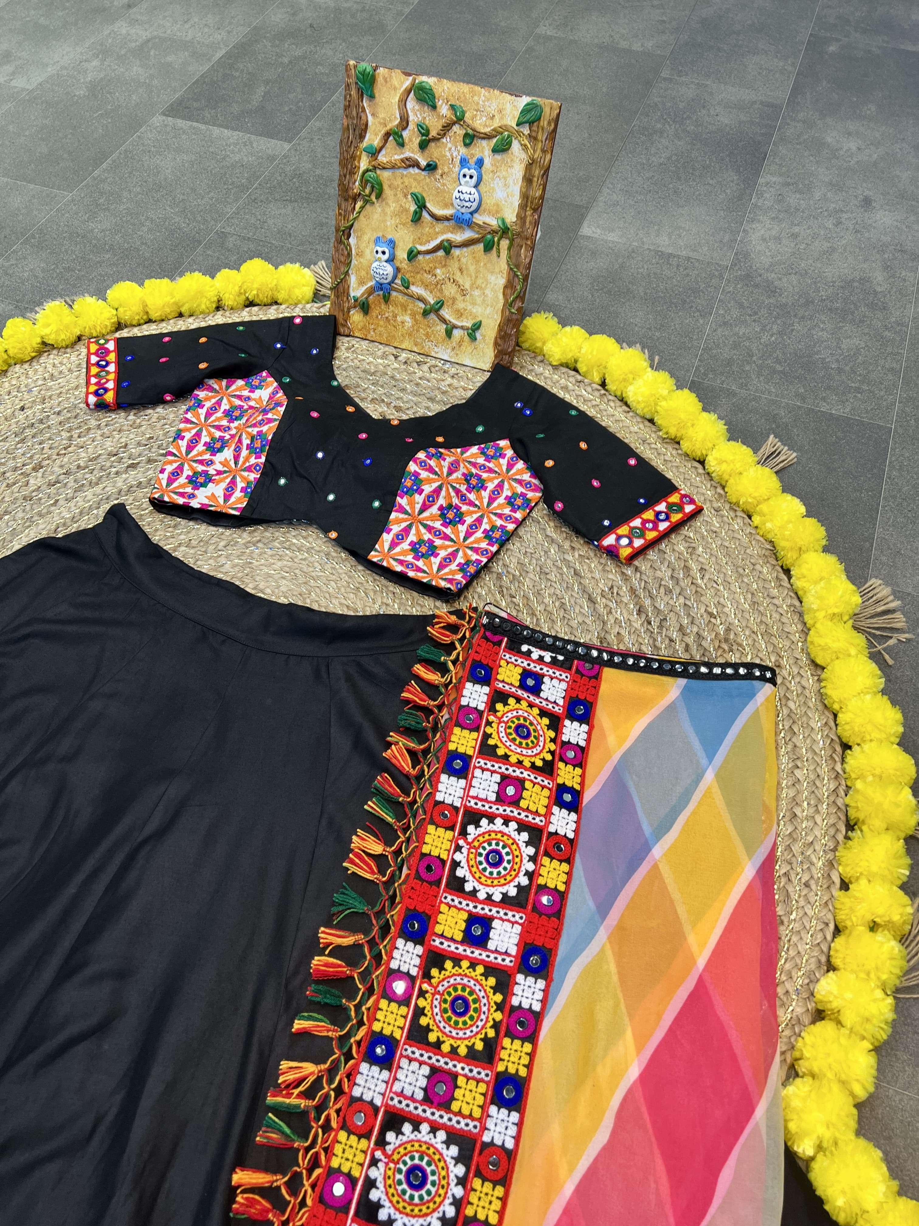 Gamthi Work Pallu BORDER BLACK CLOUR NAVRATRI COUPLE COLLECTION AT BEST ...