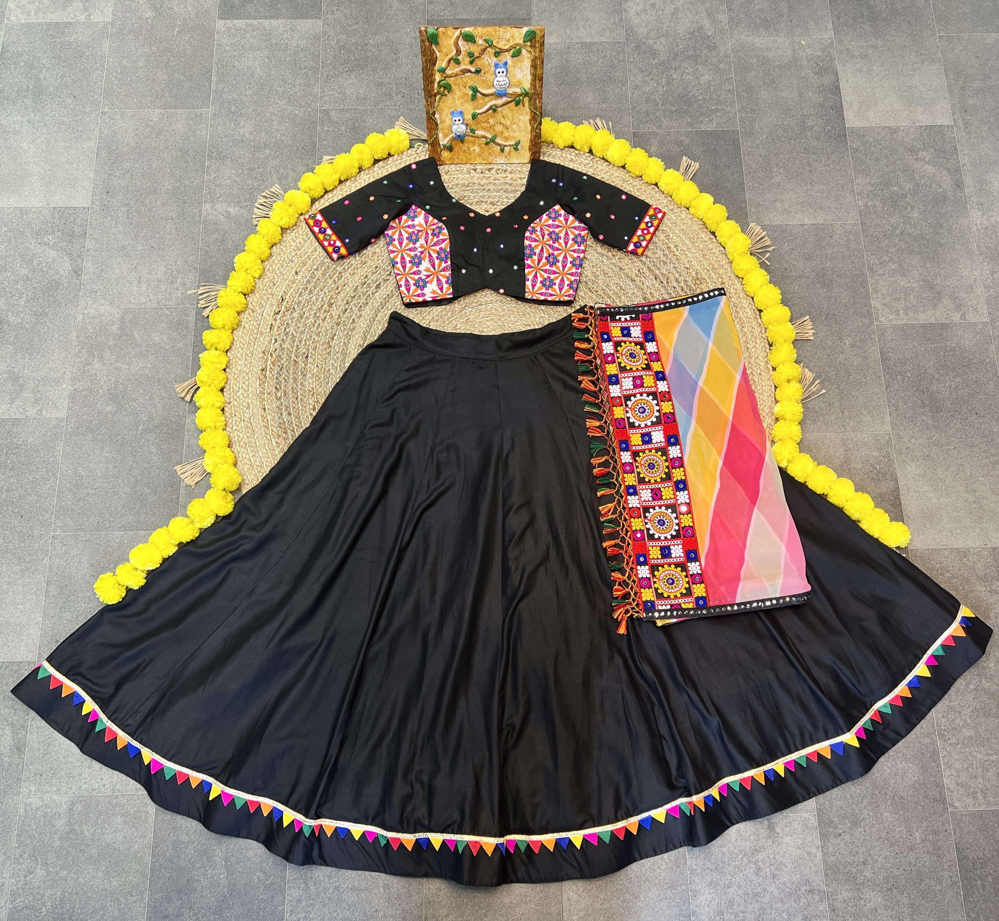 Gamthi Work Pallu BORDER BLACK CLOUR NAVRATRI COUPLE COLLECTION AT BEST ...