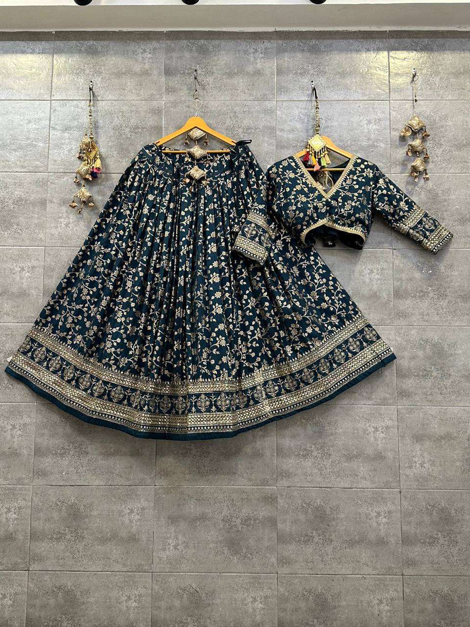 NAVRATRI SPECIAL DOLA SILK WITH WEAVING DESIGN READYMADE LEHENGA CHOLI ...