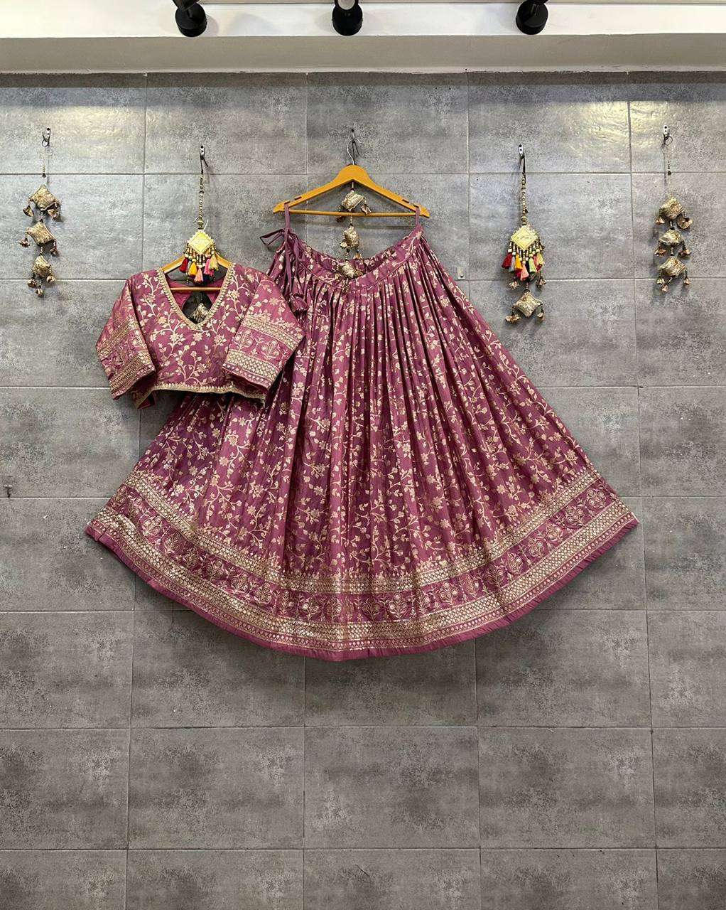 NAVRATRI SPECIAL DOLA SILK WITH WEAVING DESIGN READYMADE LEHENGA CHOLI ...