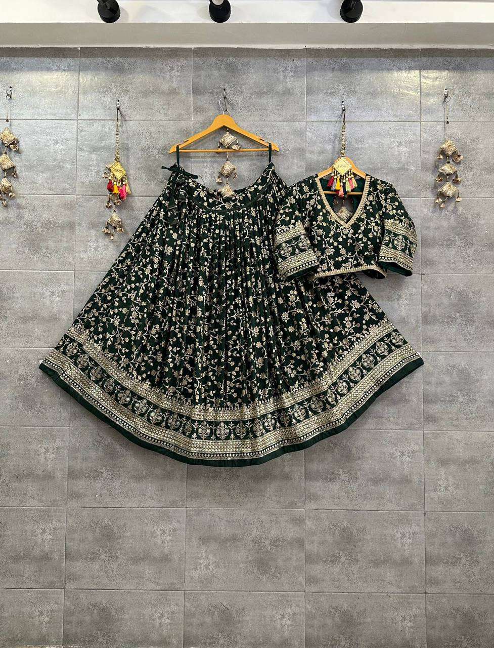 NAVRATRI SPECIAL DOLA SILK WITH WEAVING DESIGN READYMADE LEHENGA CHOLI ...