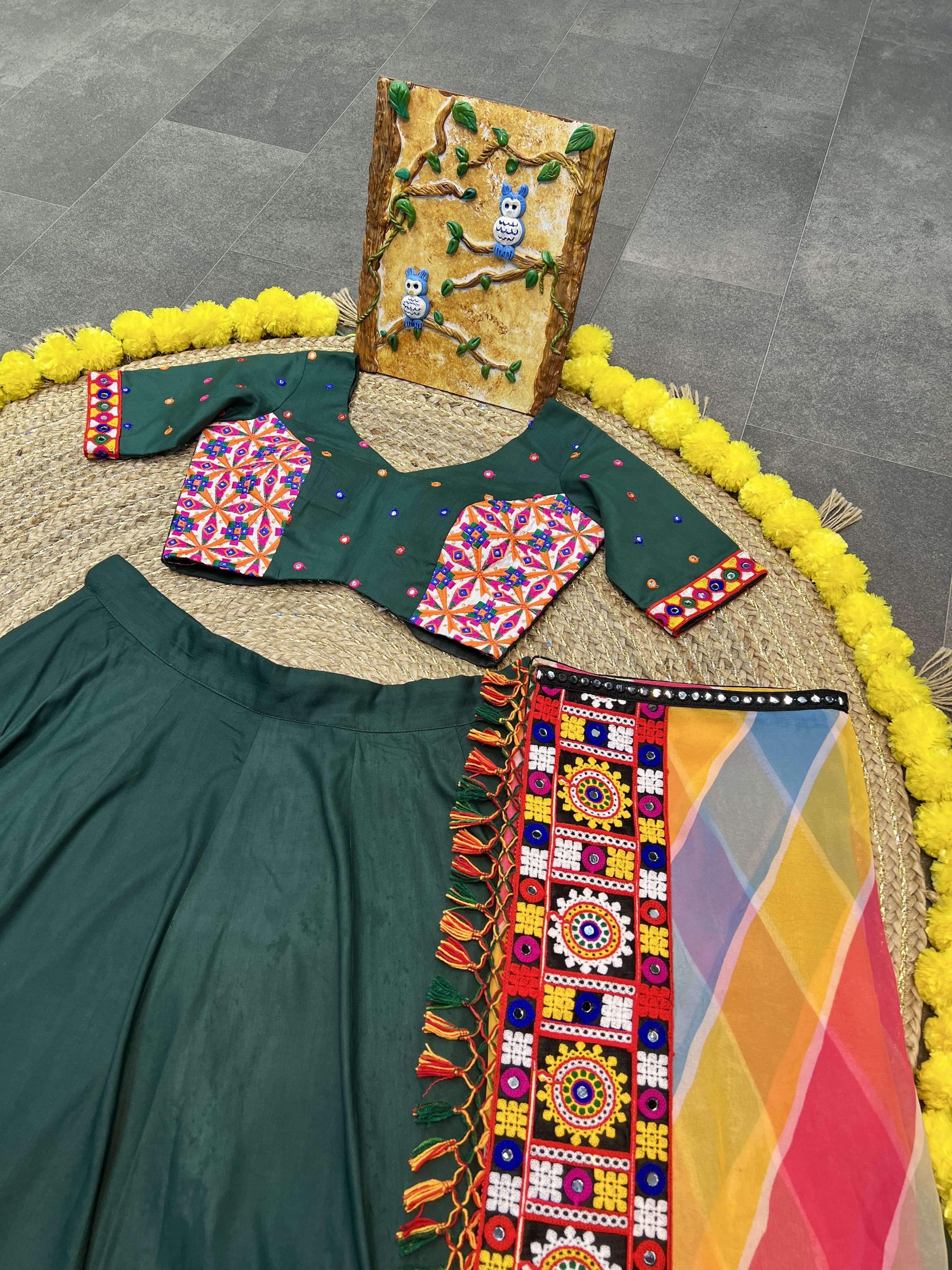 GREEN SHADES NAVRATRI SPECIAL GAMTHI WORK BORDER COUPLE COLLECTION