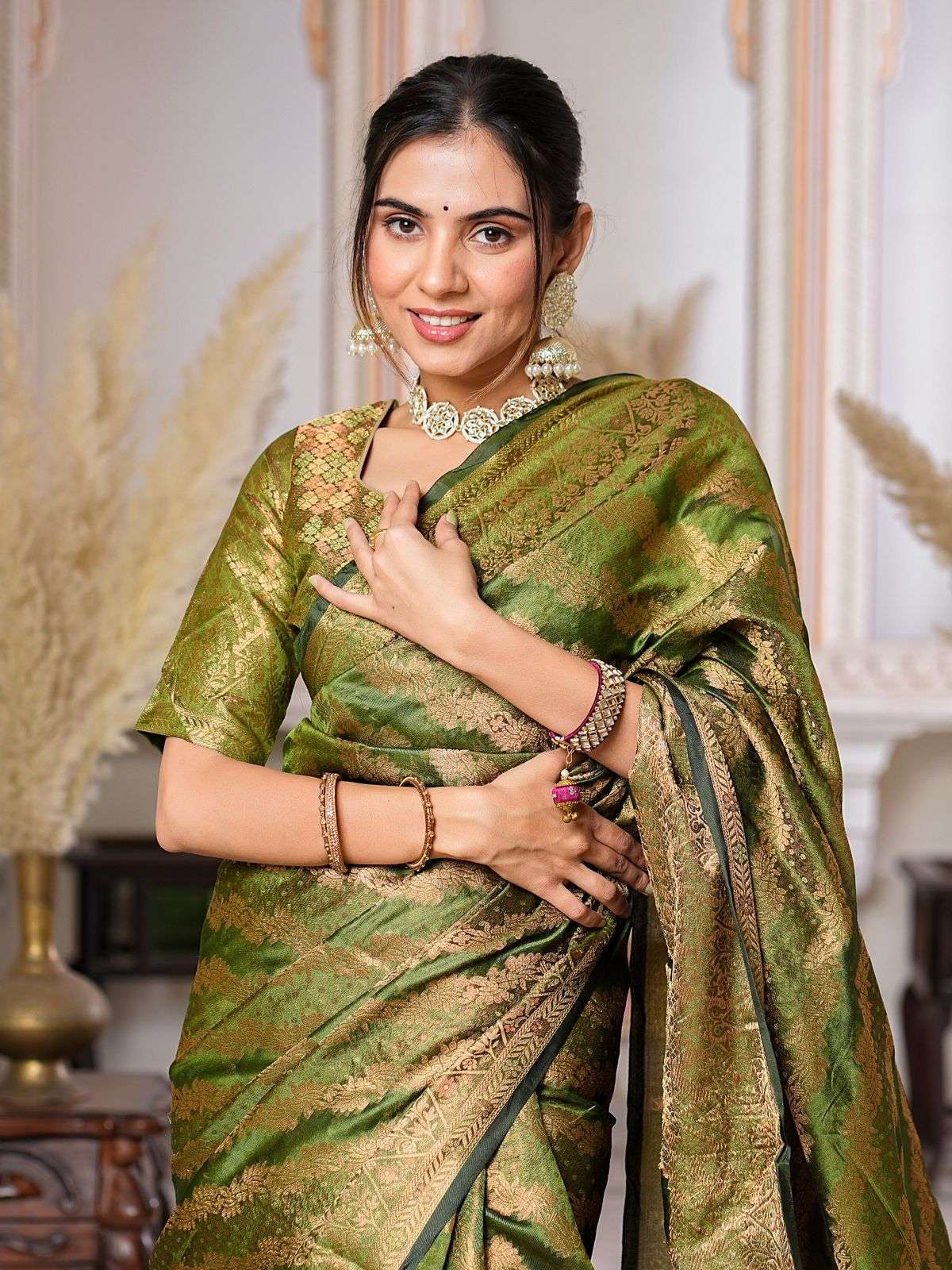 Mehandi GreenColor Pure Organza Saree Adorned with Zari Weaving ...