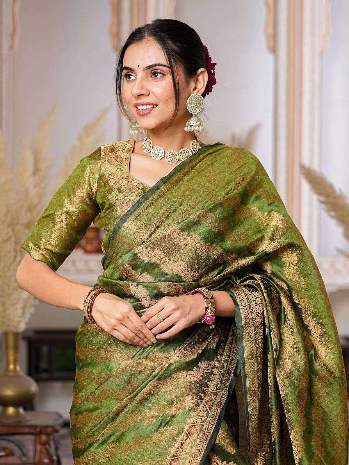 Mehandi GreenColor Pure Organza Saree Adorned with Zari Weaving ...